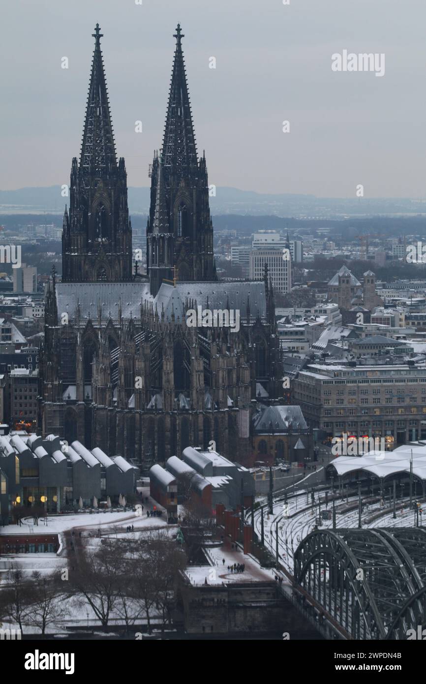 Cathedral spire snow hi-res stock photography and images - Alamy