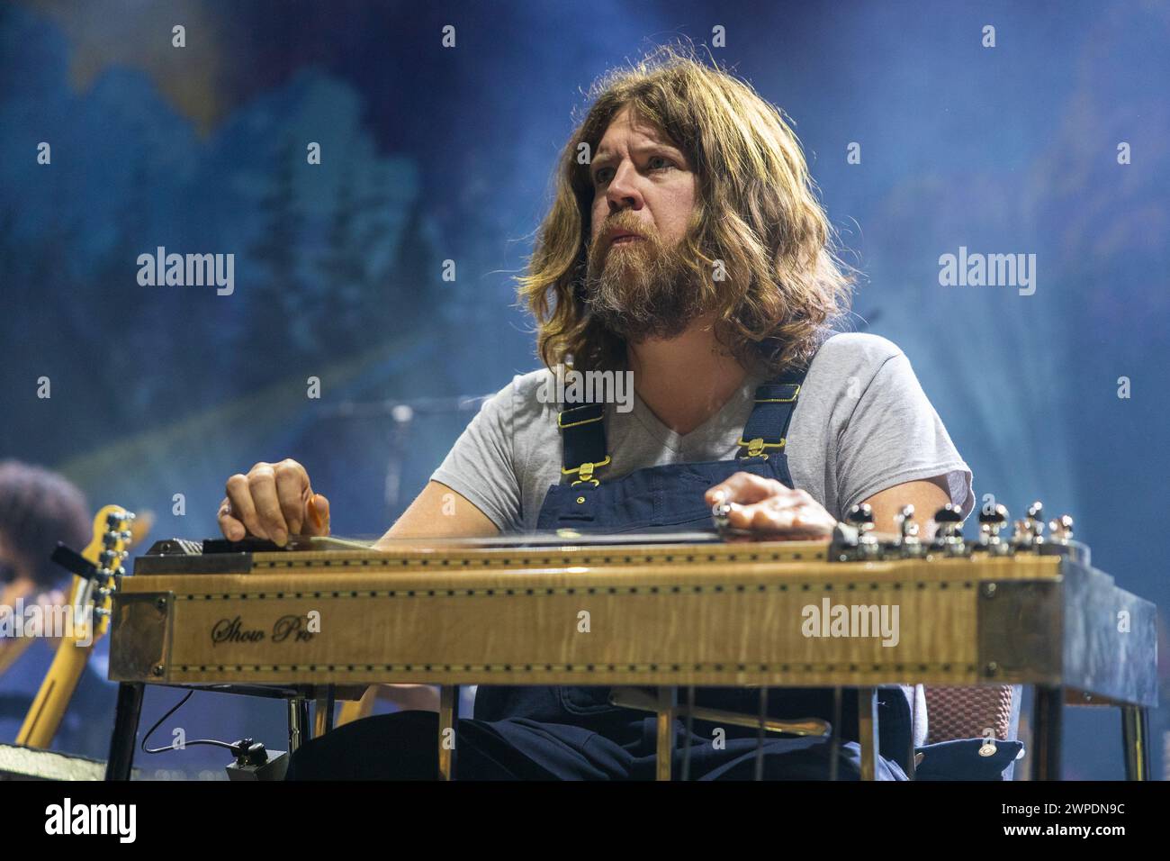 Tyler james singer hi-res stock photography and images - Alamy