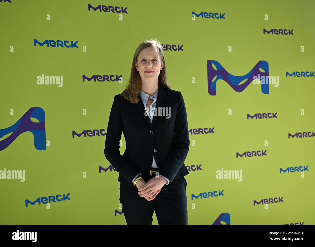 Merck germany headquarters hi-res stock photography and images - Alamy