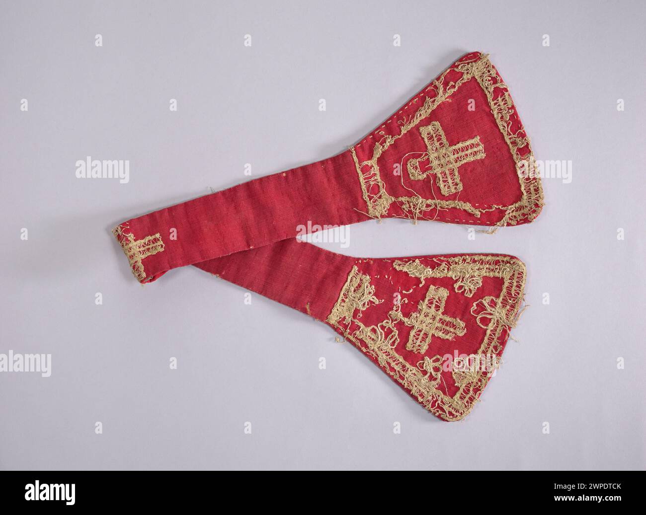 Clergy dress 18th century hi-res stock photography and images - Alamy