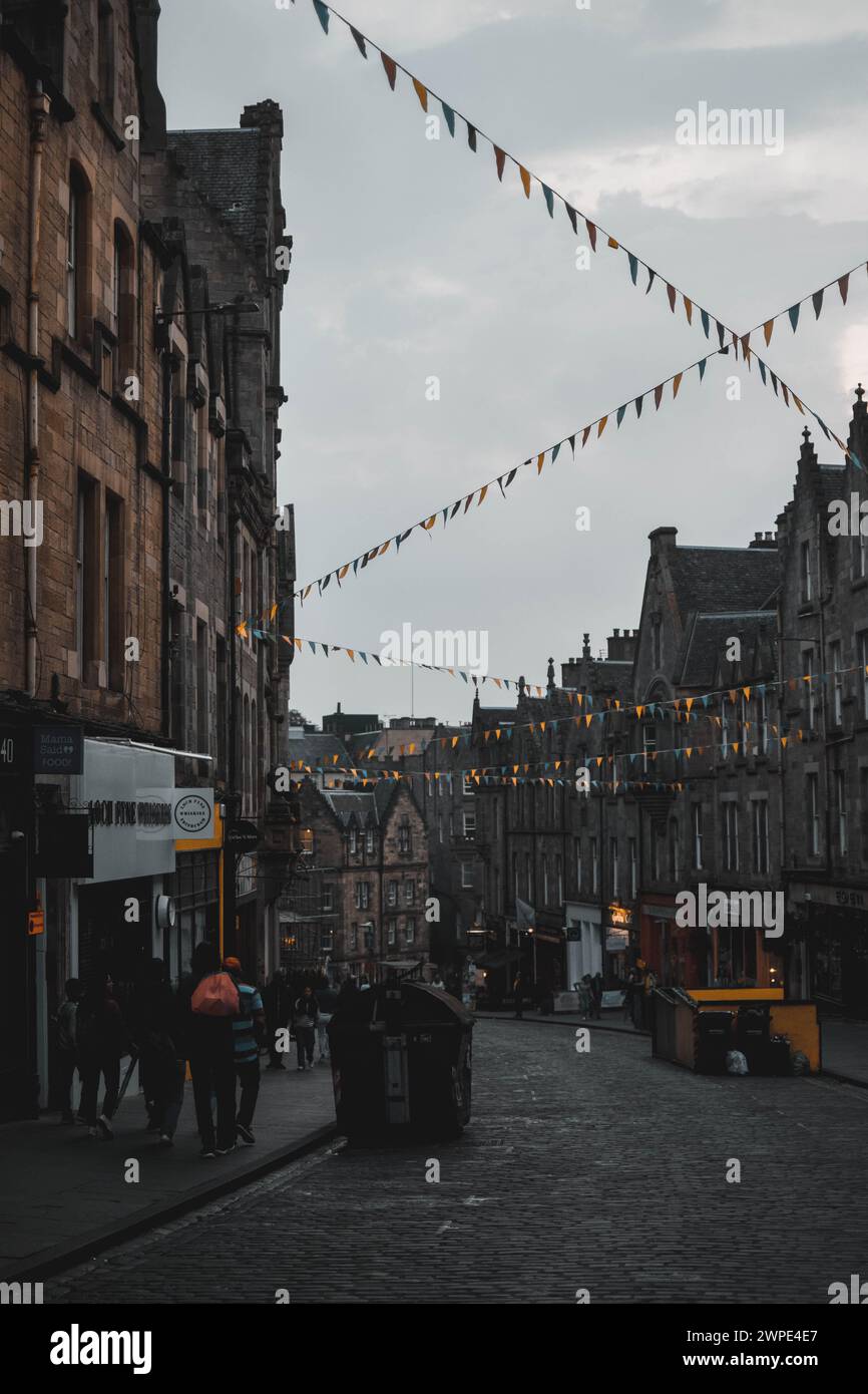 Main streets of the city of Edinburgh Stock Photo - Alamy