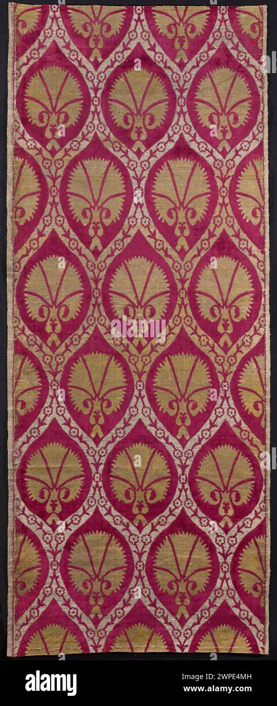 Turkish textile 16th century hi-res stock photography and images - Alamy
