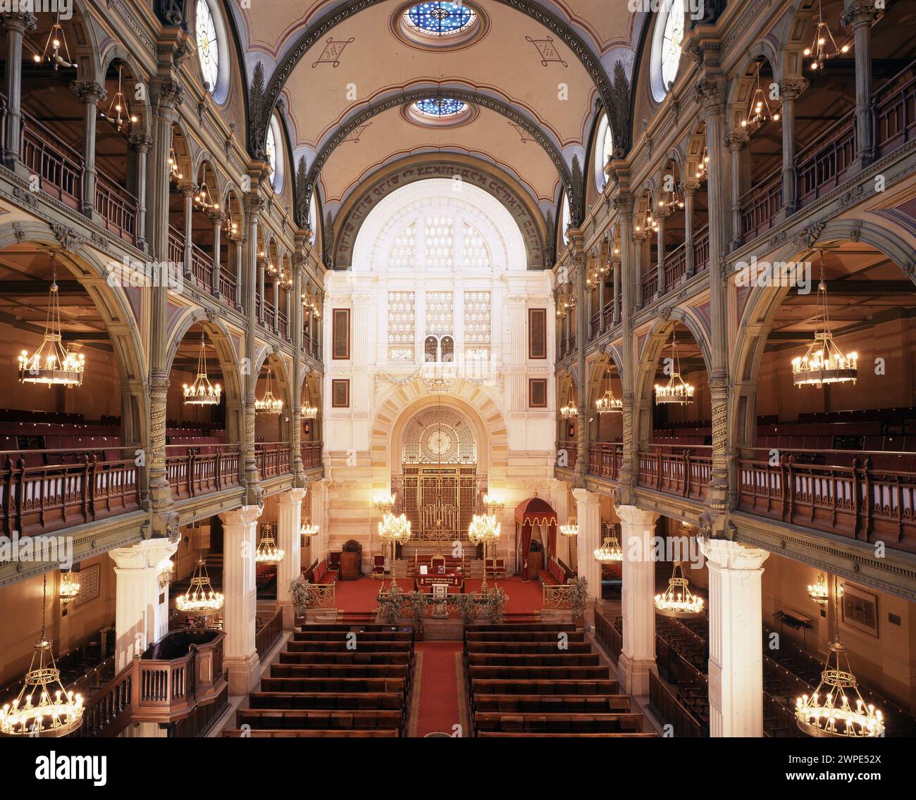 Sinagoga paris hi-res stock photography and images - Alamy