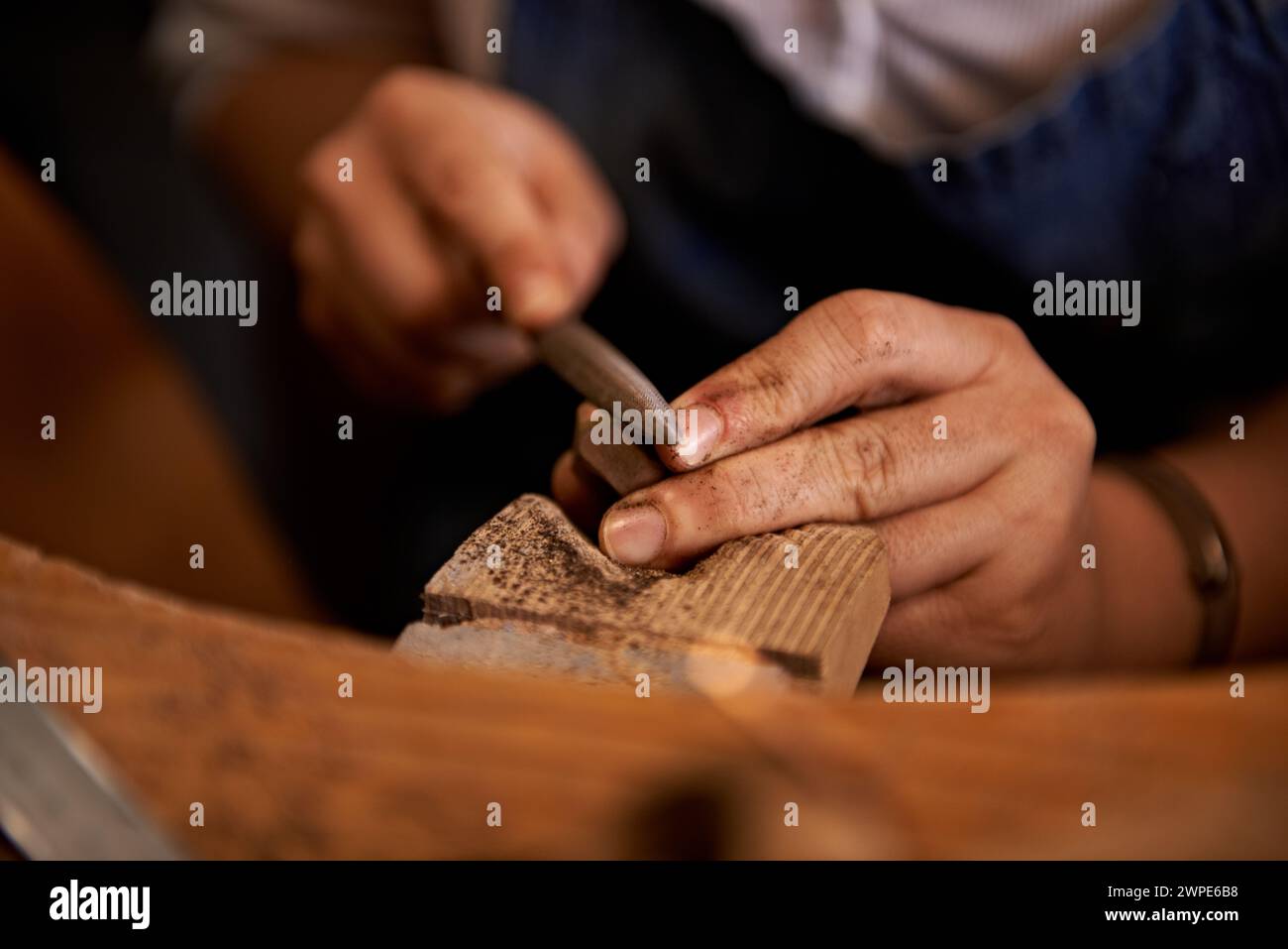 Carving process hi-res stock photography and images - Alamy