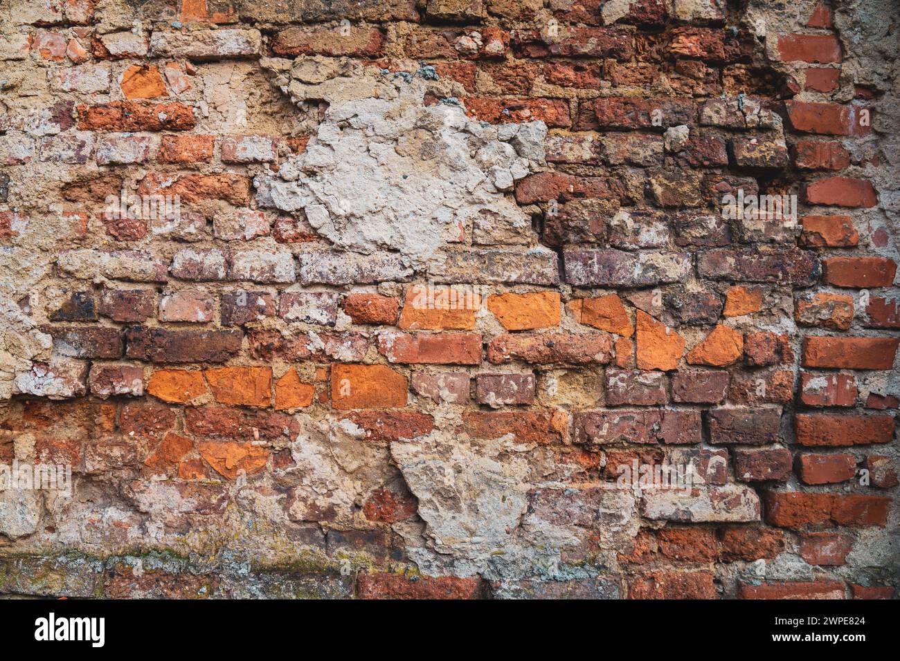 Gritty exterior brick wall broken hi-res stock photography and images ...