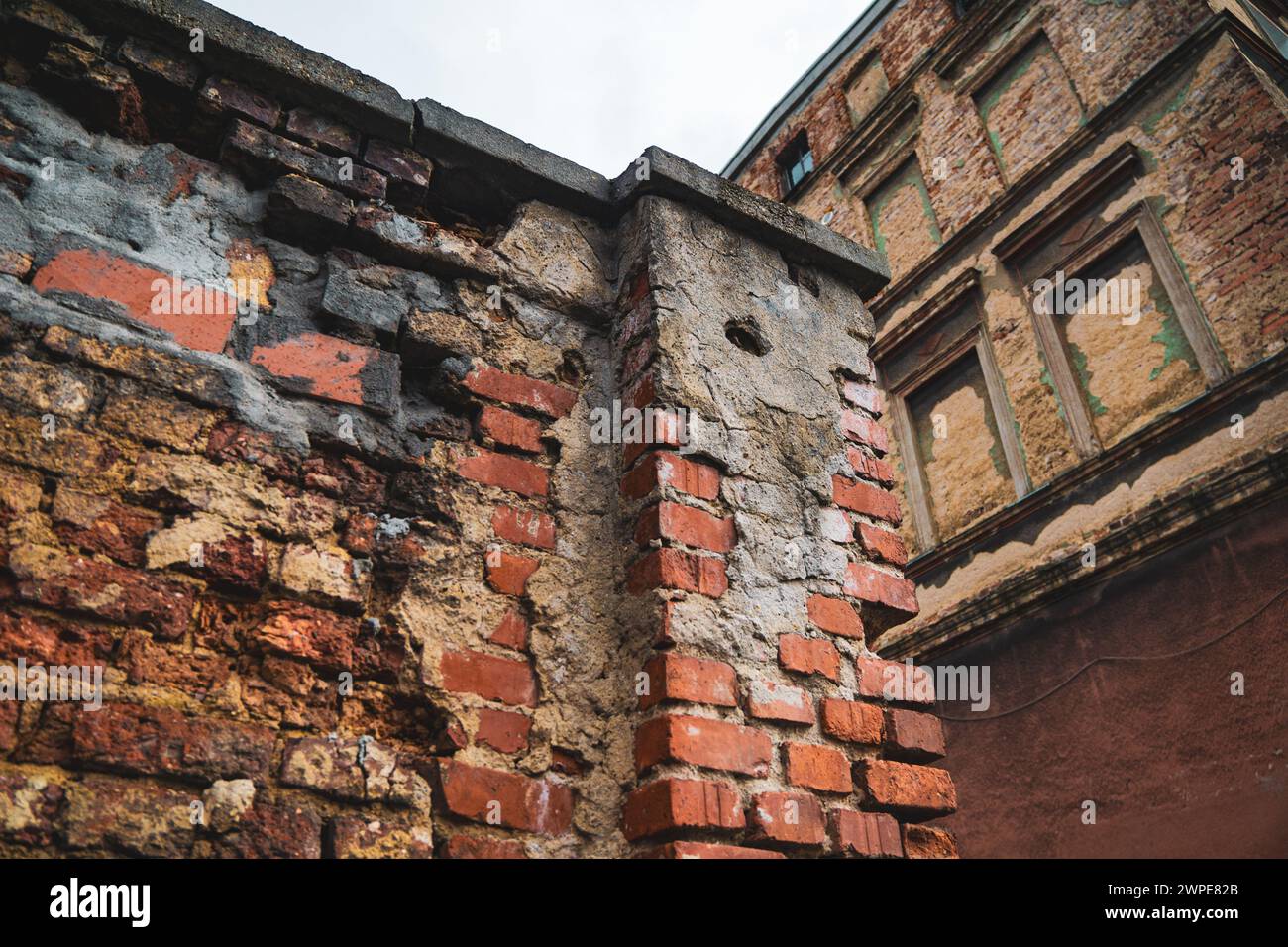 Historical building deterioration hi-res stock photography and images ...