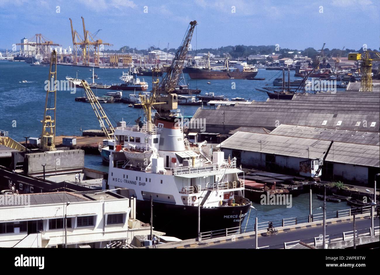 Sri Lanka: Overview of the harbour of Colombo Stock Photo - Alamy