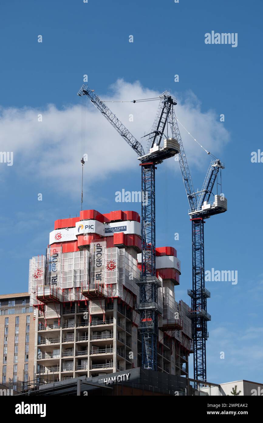 Building construction, Birmingham city centre, West Midlands, England ...