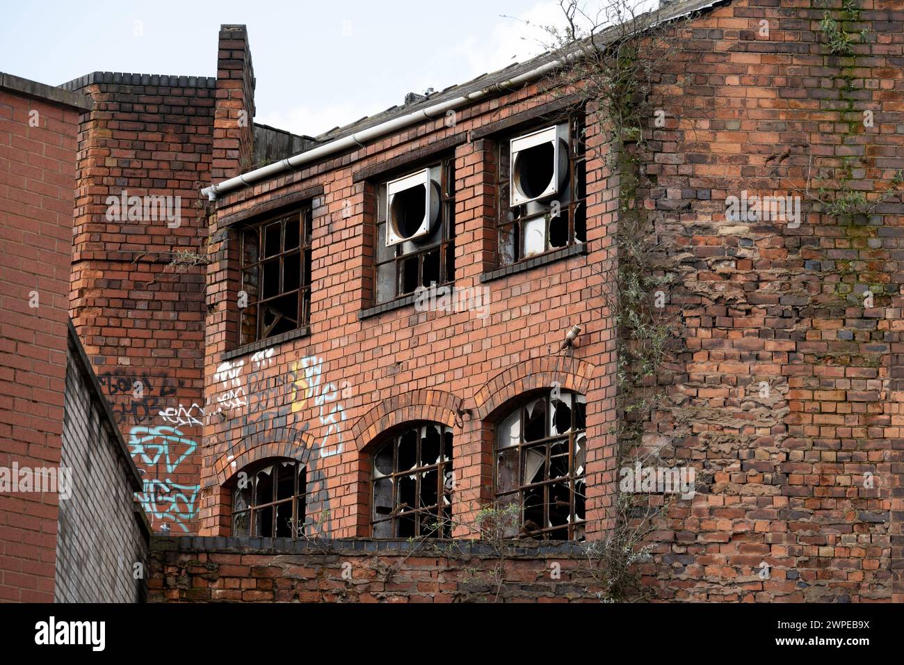 Derelict industrial building, Digbeth, Birmingham, UK Stock Photo - Alamy