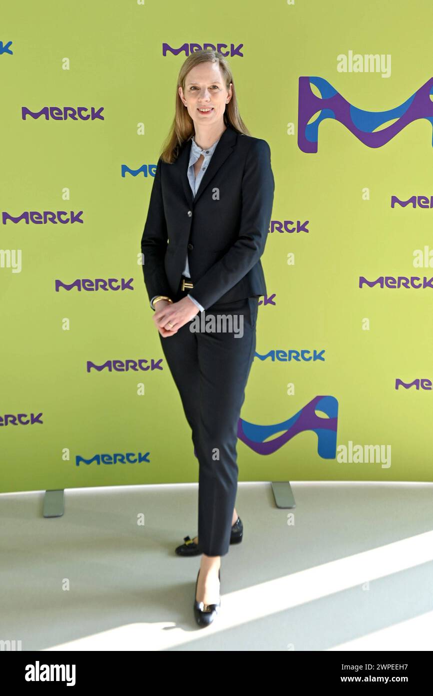 Merck KGaA - Bilanzpressekonferenz. Helene Freifrau Roeder von ...