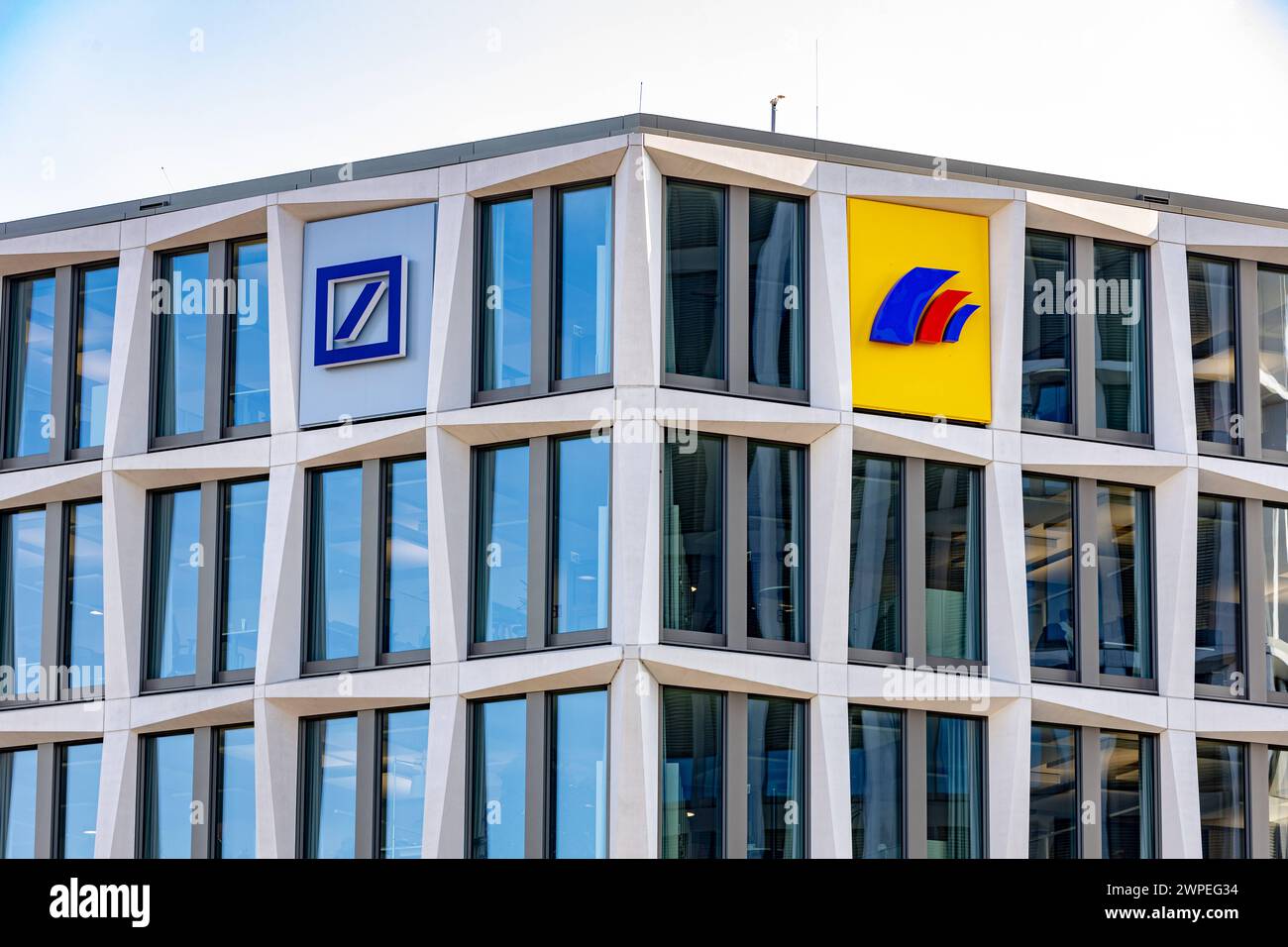 Die Postbank eine Niederlassung der Deutsche Bank AG an ihrem neuen ...