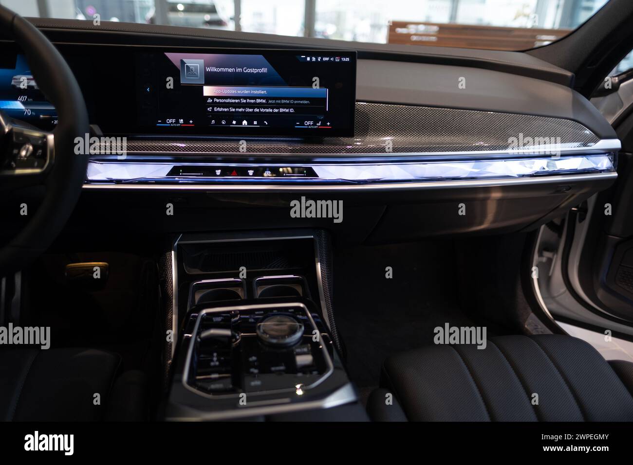 close up center console, Interior bmw 7er Limousine G70, luxurious ...