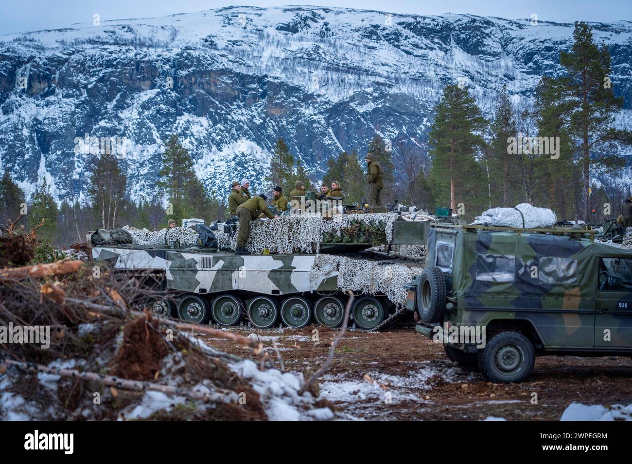 Alta 20240306.Norwegian soldiers get ready to take part in the military ...
