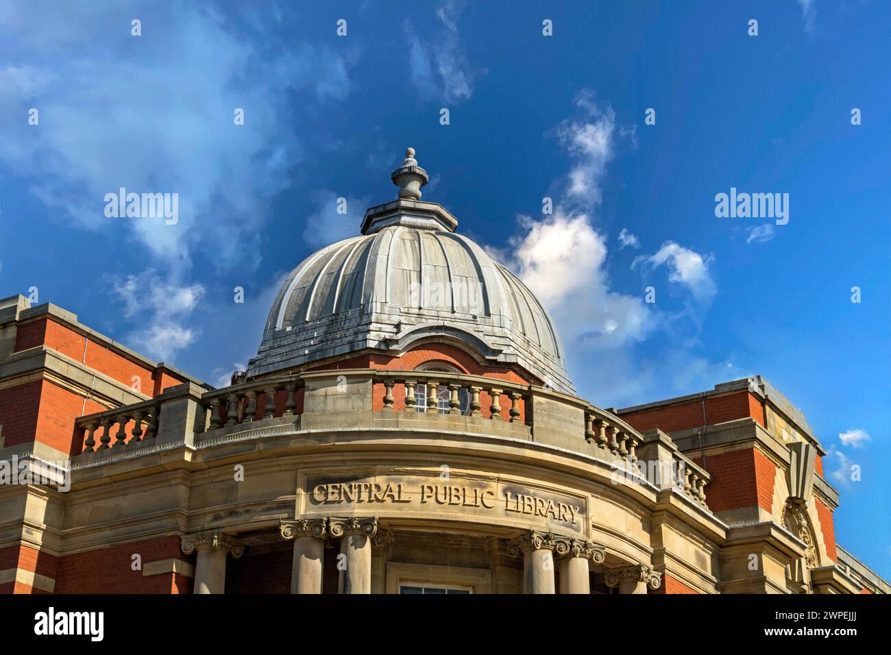 Blackpool Central Library. Queen Street, Blackpool Stock Photo - Alamy
