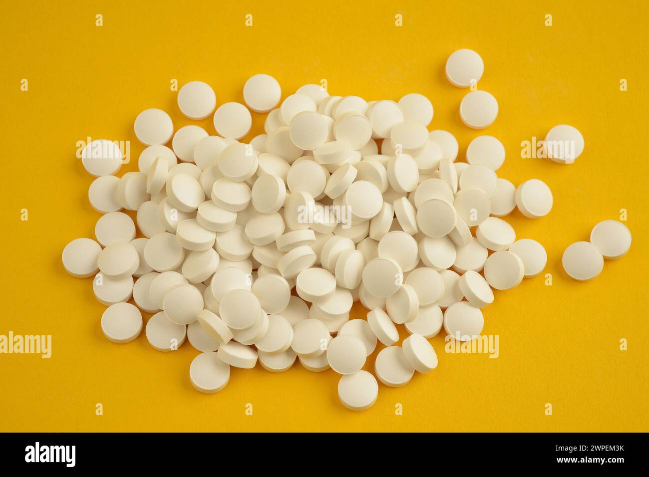 Vitamin b complex hi-res stock photography and images - Alamy