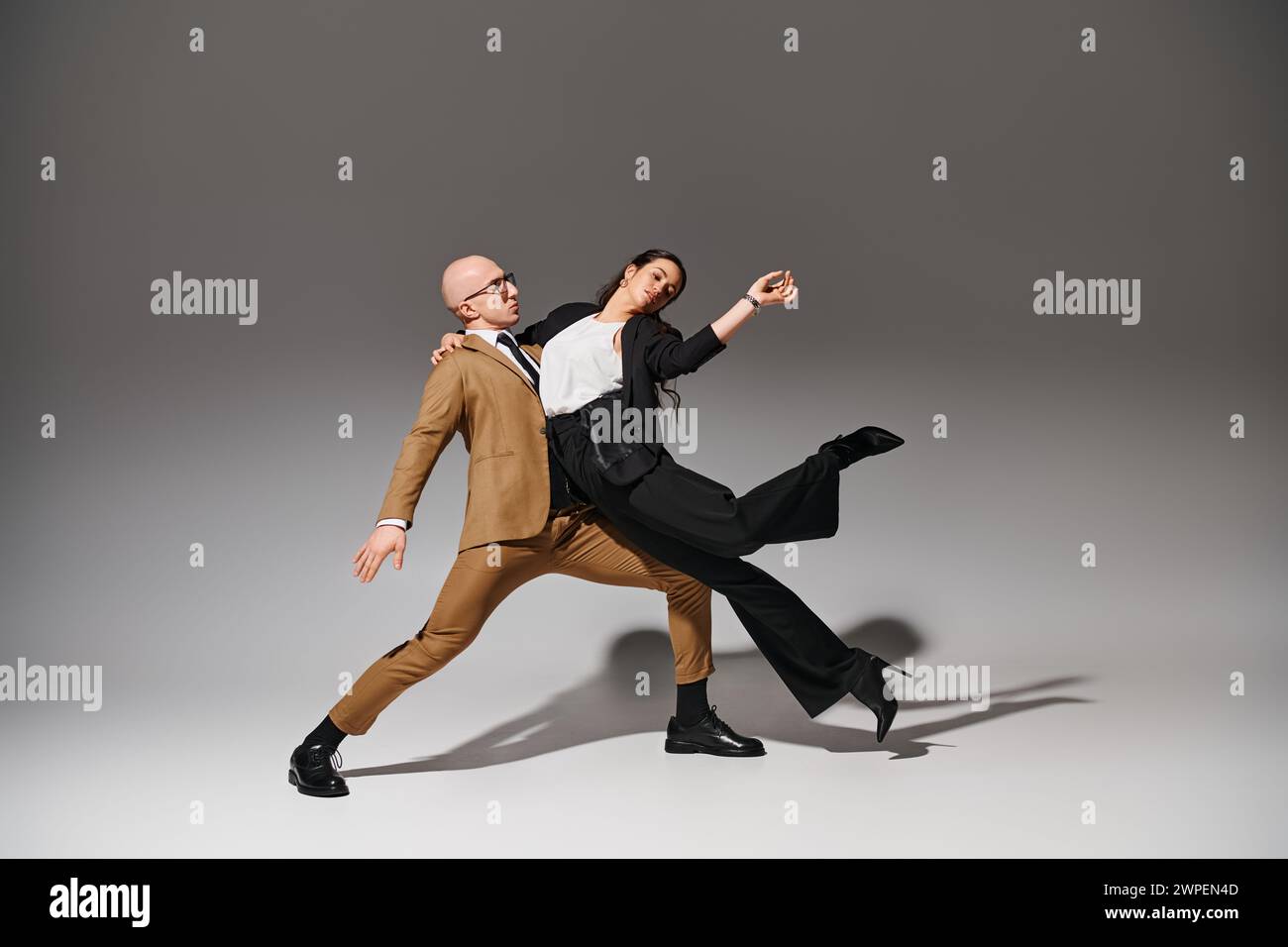 Acrobatic pose hi-res stock photography and images - Alamy