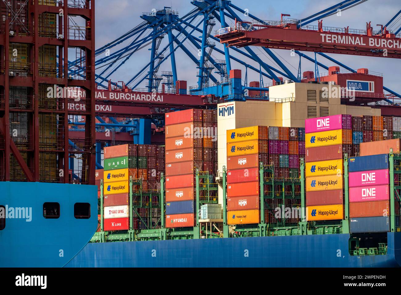 Magleby Maersk Container Frachter im EUROGATE Container Terminal, Waltershofer Hafen, gehört zu ...