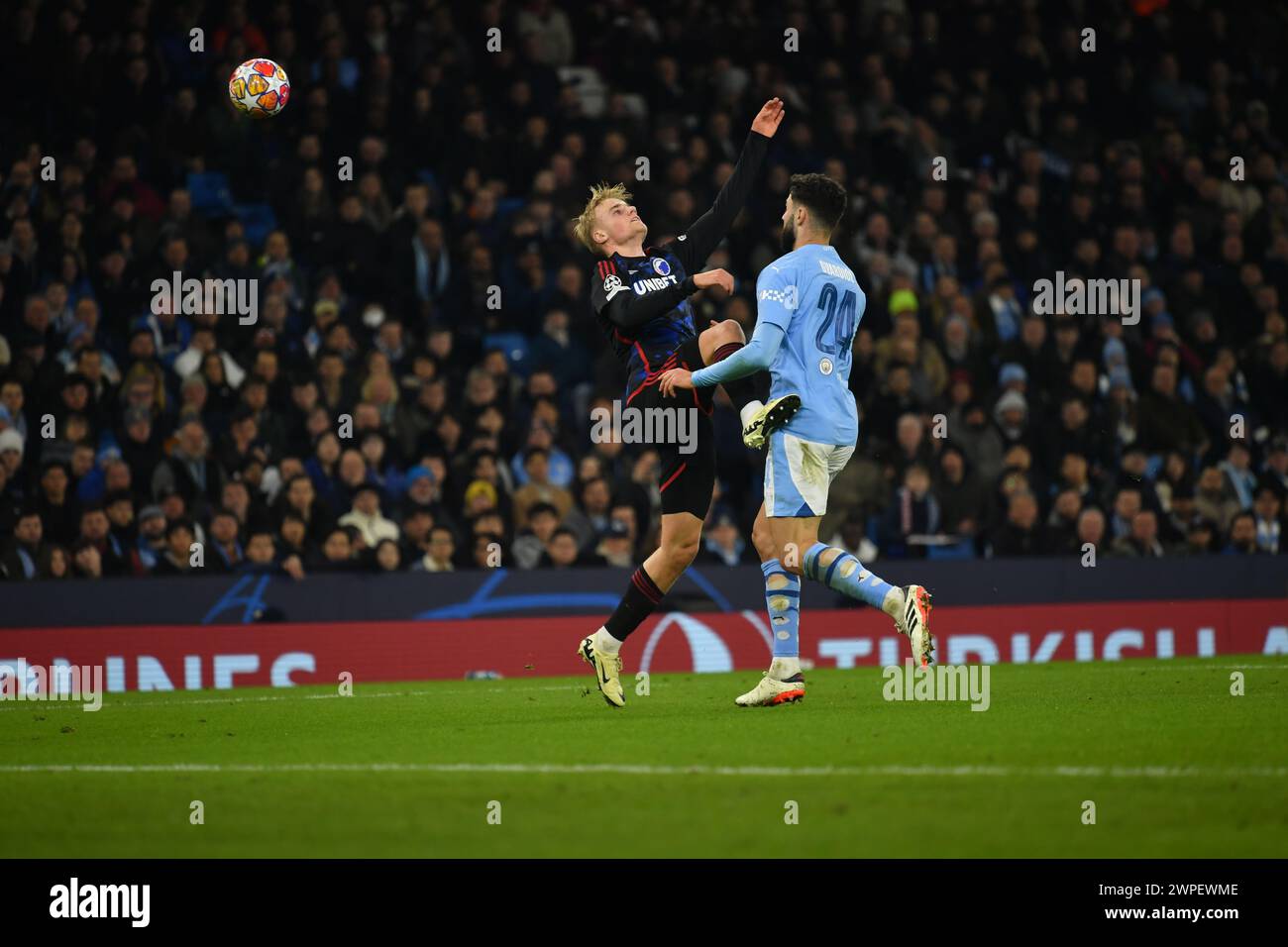 47 victor froholdt hi-res stock photography and images - Alamy