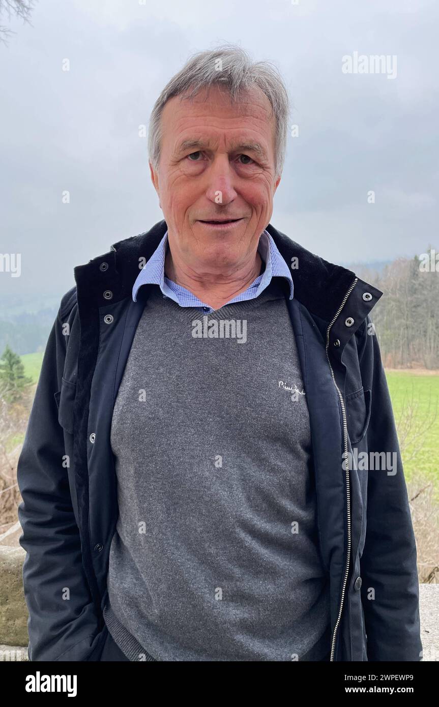 Johann bzw Hans Schuler ist ein deutscher Film- und Theaterschauspieler ...