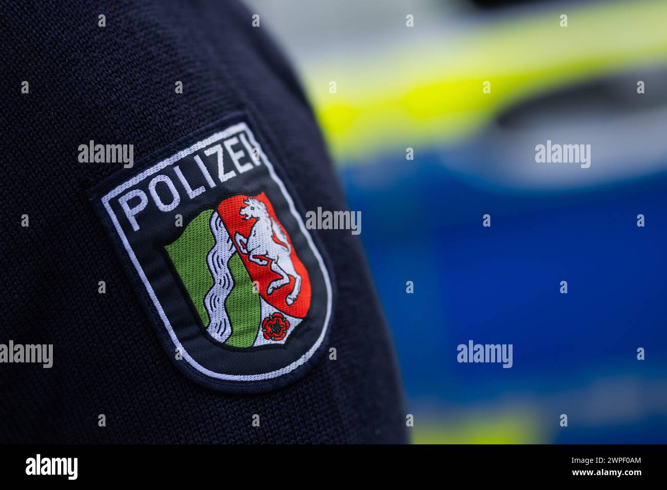 Police coat of arms hi-res stock photography and images - Alamy