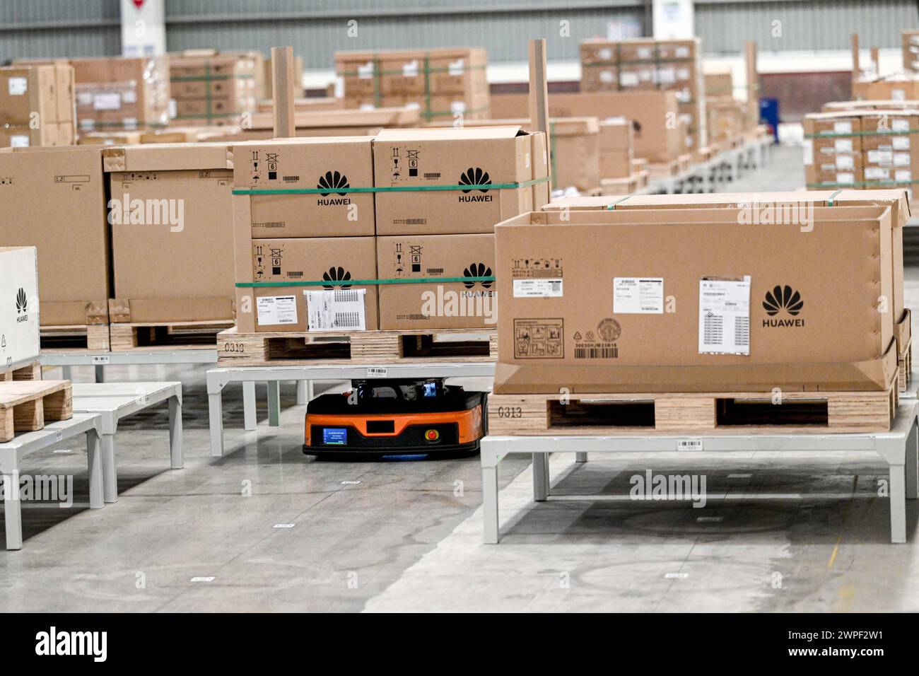 Operation center telecom -Fotos und -Bildmaterial in hoher Auflösung ...