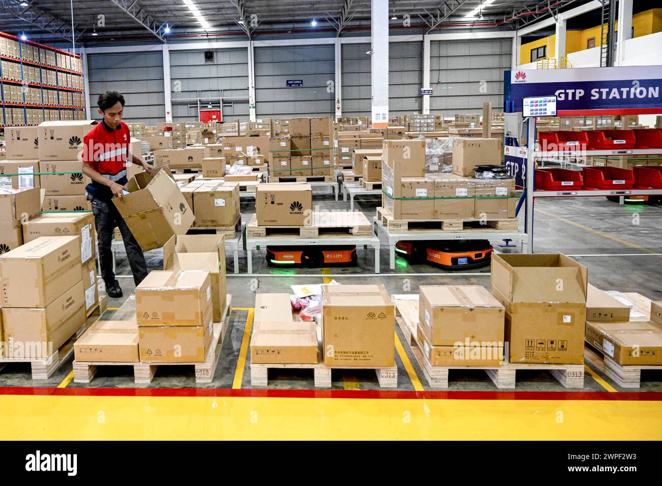 Operation center telecom -Fotos und -Bildmaterial in hoher Auflösung ...