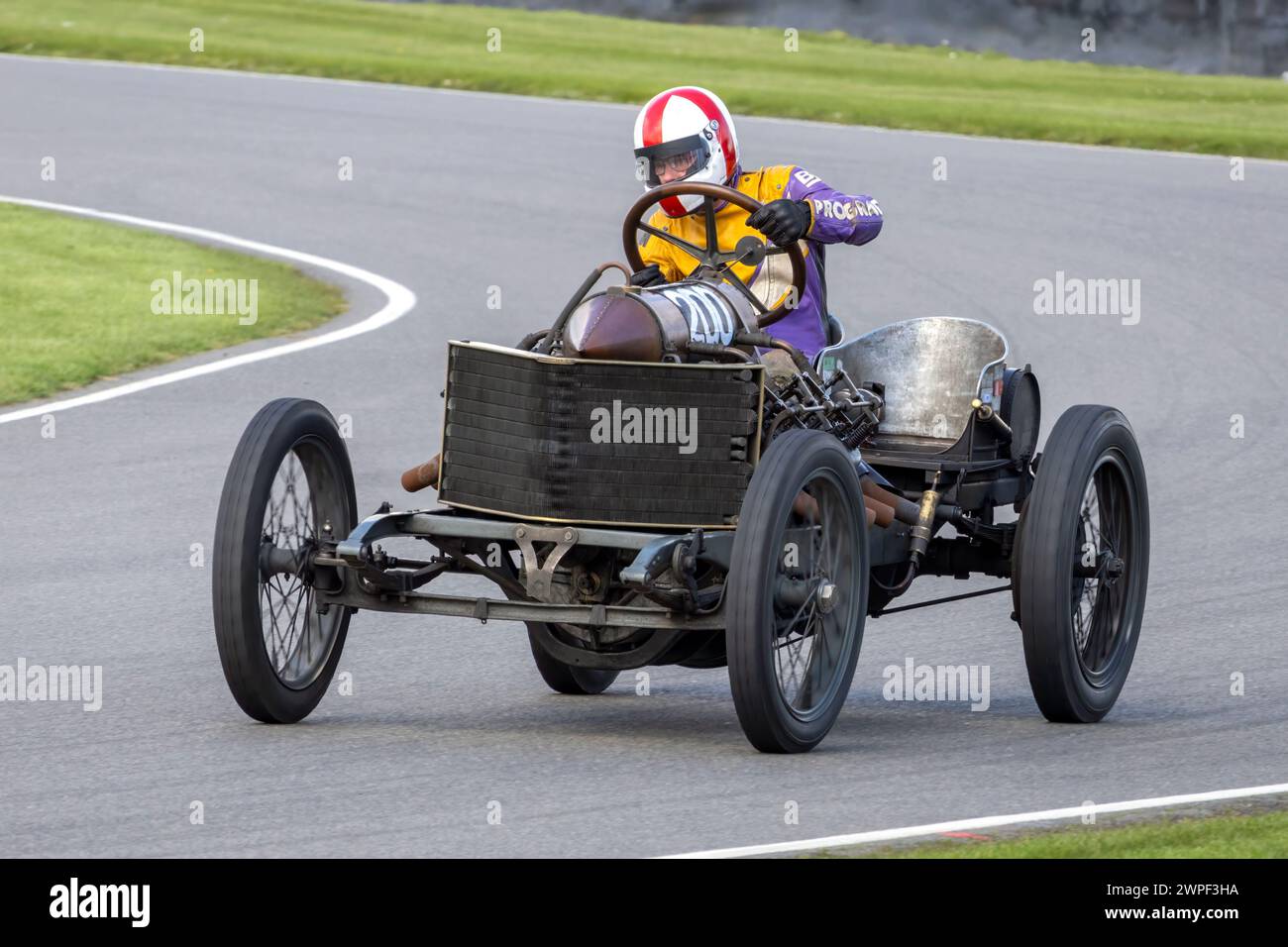 Mark Walker in his 1905 Darracq 200HP during the S.F. Edge Trophy race ...