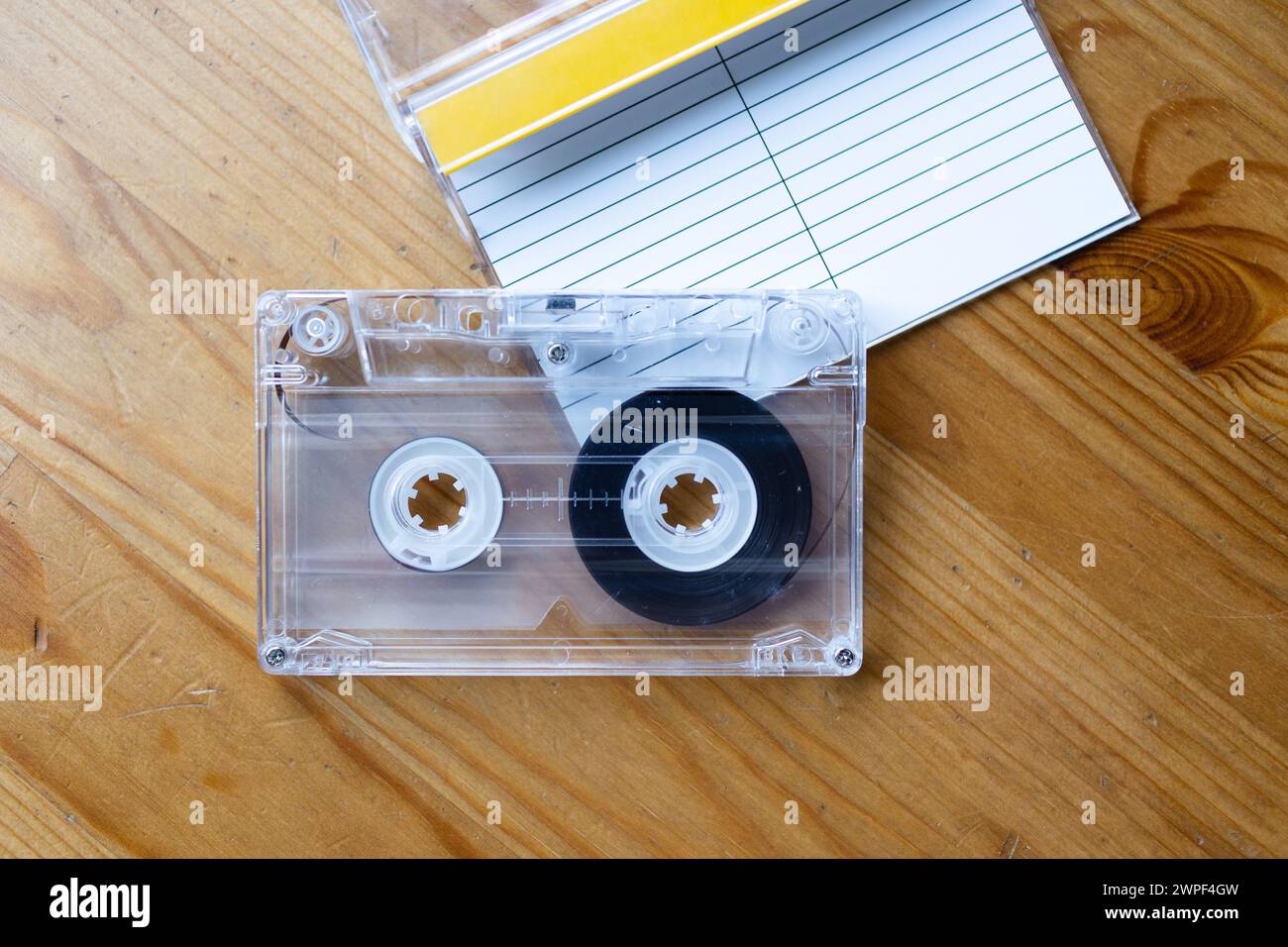 Tape loop, DIY your own tape loop, old style cassette Stock Photo - Alamy