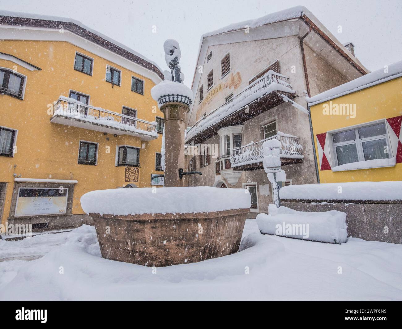 Steinach am brenner rathaus town hall hi-res stock photography and ...