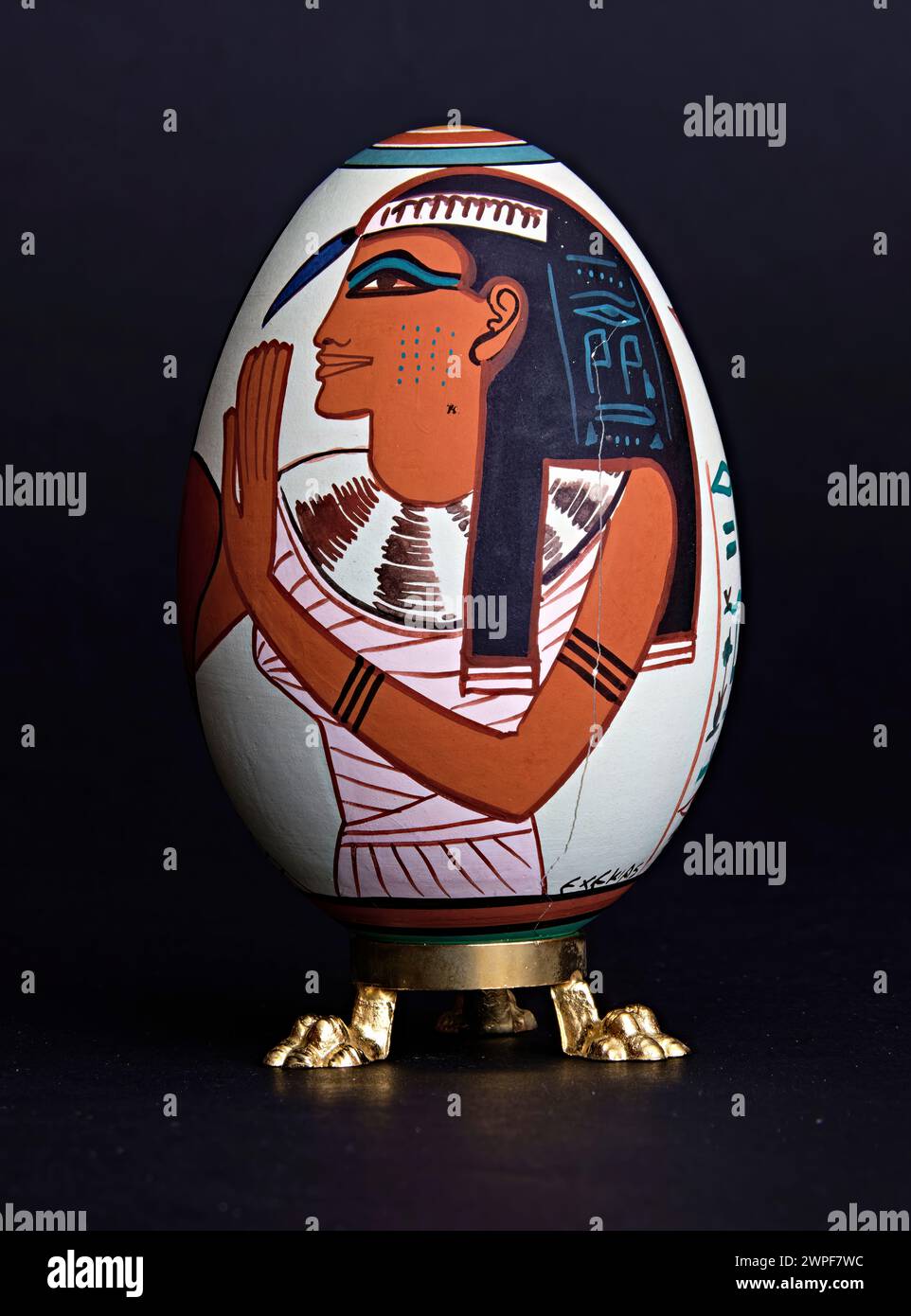 Beautiful woman dyeing easter hi-res stock photography and images - Alamy