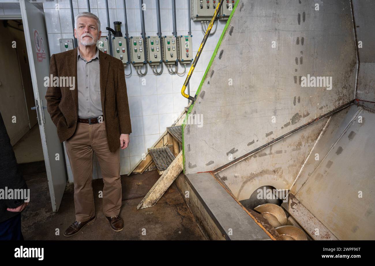 Czech President Peter Pavel visits biogas plant with CHP and biomass ...