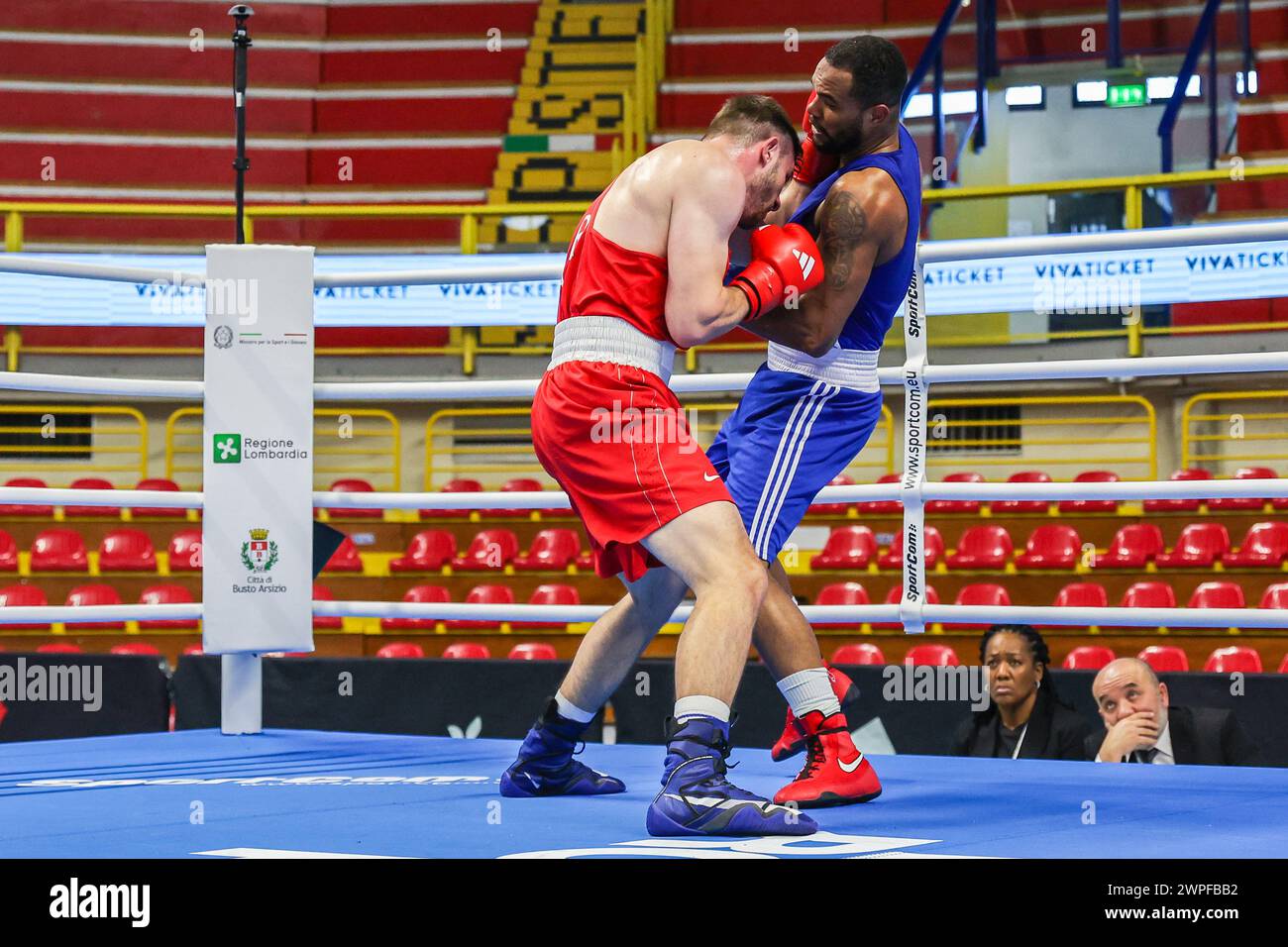 Yan zak hi-res stock photography and images - Alamy