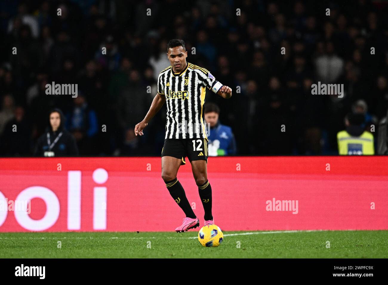 Alex Sandro of Juventus FC in action during the Serie A TIM match ...