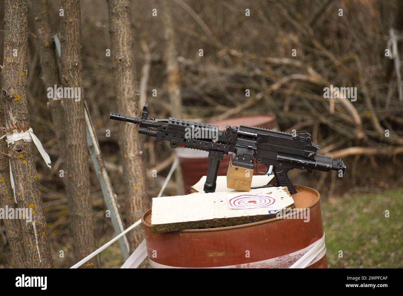 Replica airsoft machine gun hi-res stock photography and images - Alamy
