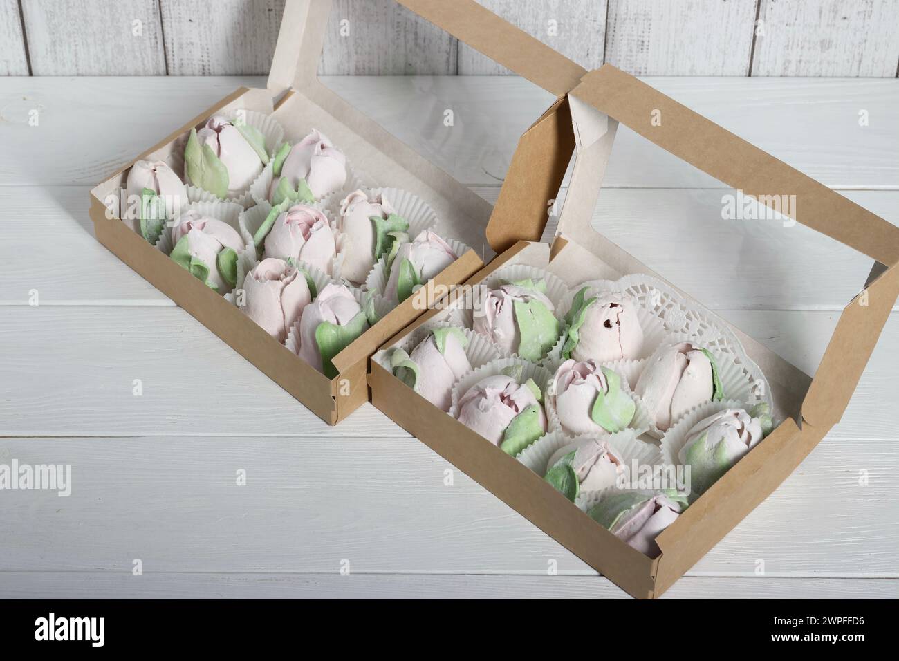 Marshmallows in gift boxes. Marshmallow flowers. Homemade marshmallows ...