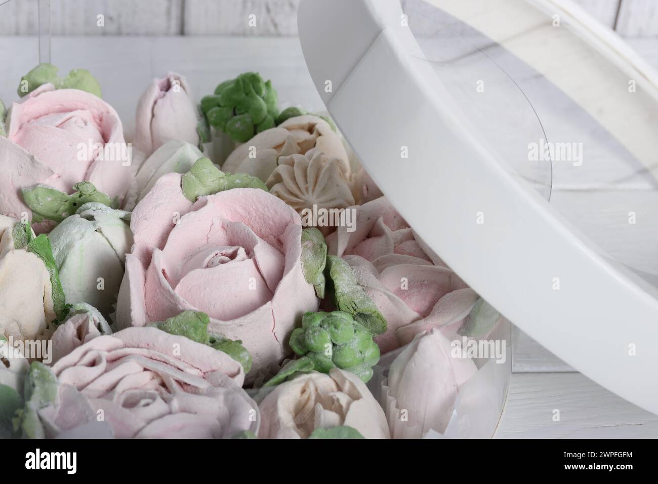 Marshmallows roses in the box. Marshmallow flowers. Homemade ...