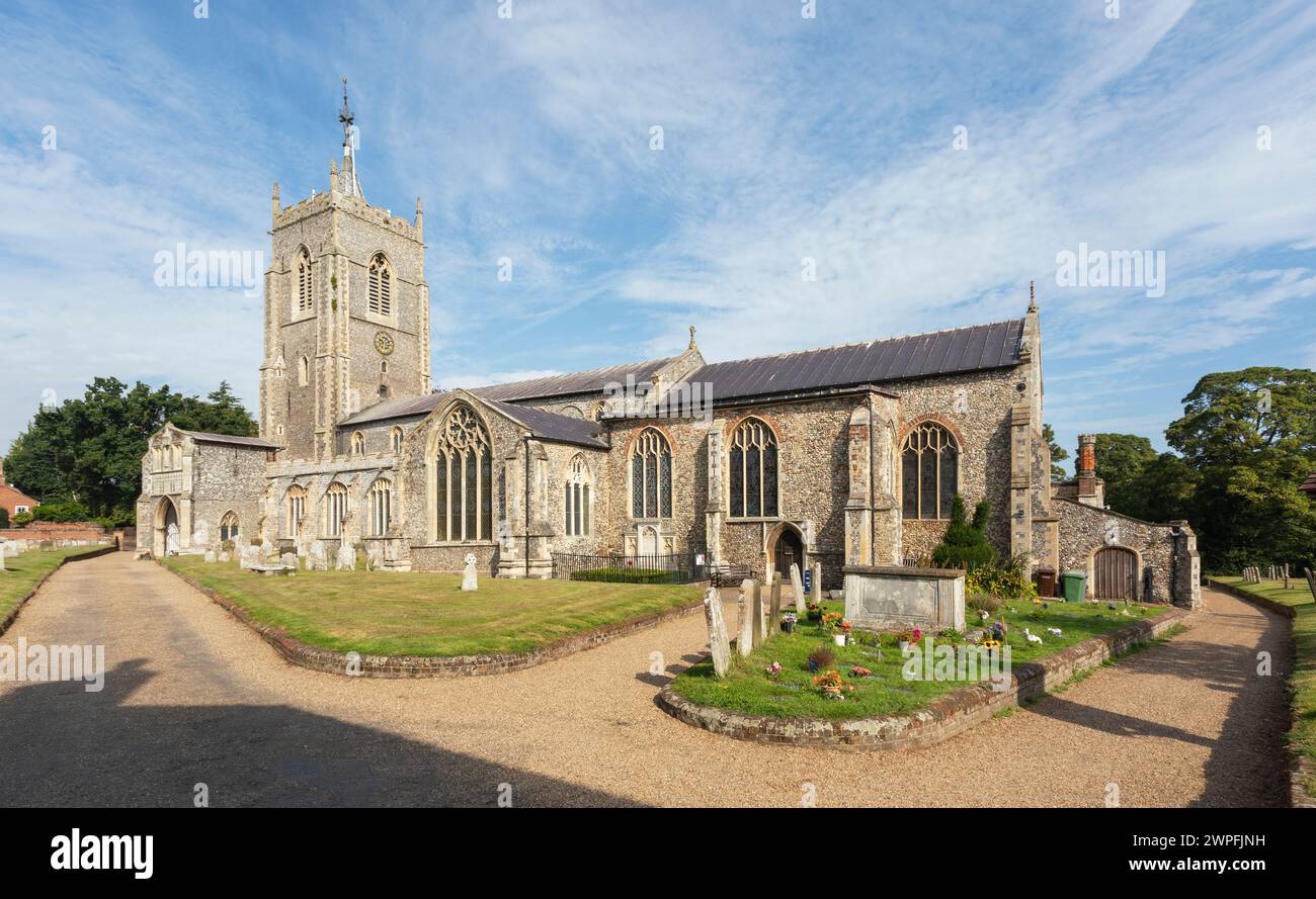 Ancient parish churches hi-res stock photography and images - Alamy