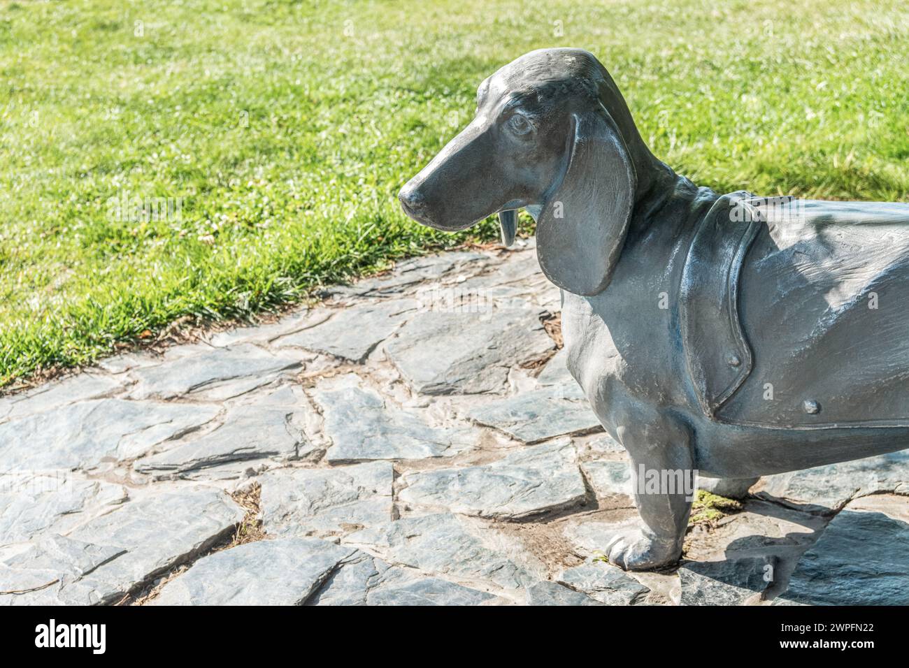 Realistic dog sculpture hi-res stock photography and images - Alamy