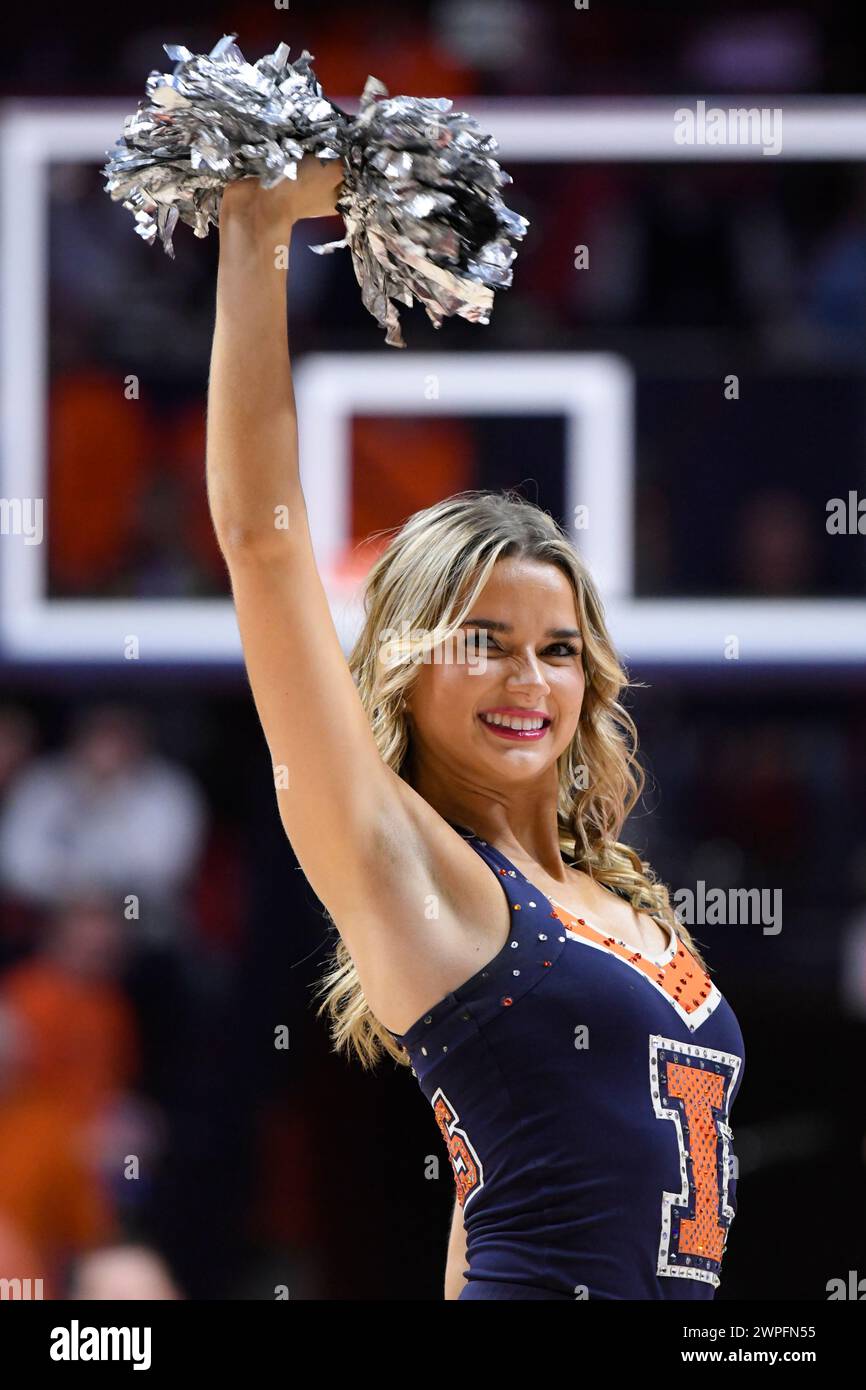 CHAMPAIGN, IL - MARCH 05: An Illinois Fighting Illini cheerleader ...