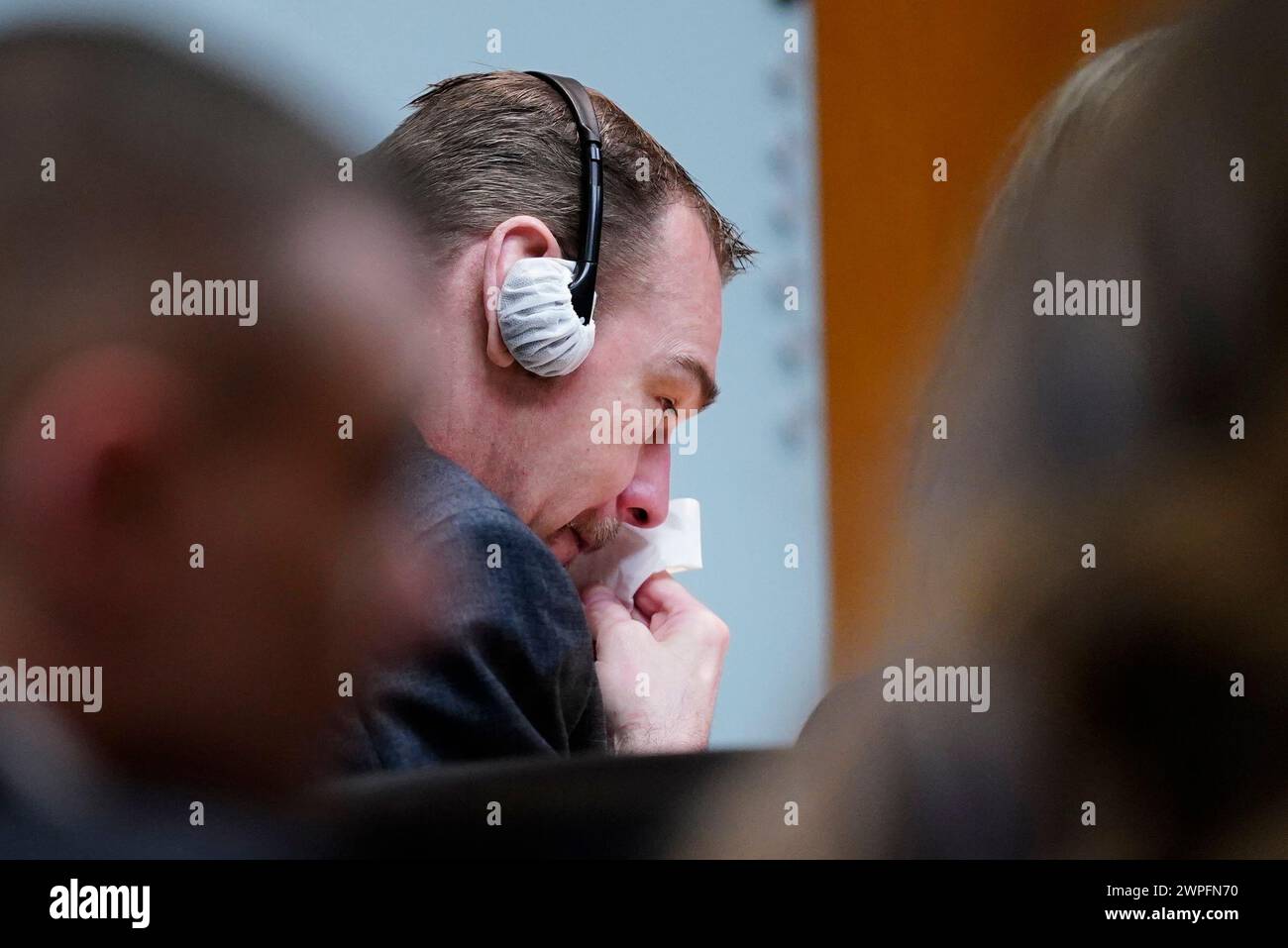 James Crumbley becomes emotional during the testimony of Oxford High ...