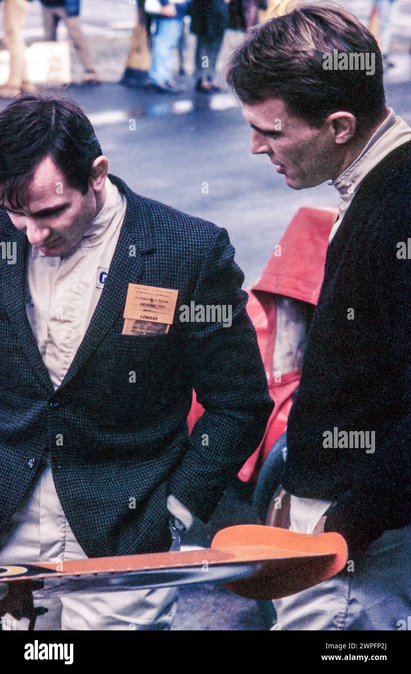 Bruce McLaren and Dan Gurney at the 1968 Watkins Glen F1 Grand Prix ...