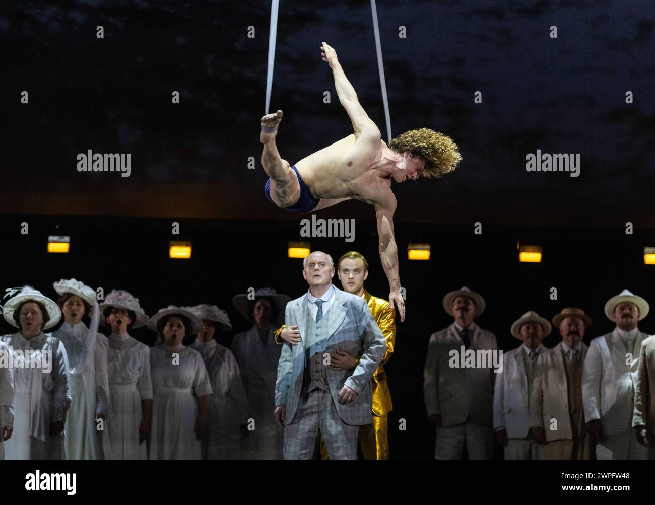 centre: Mark Le Brocq (Gustav von Aschenbach), Alexander Chance (Voice ...