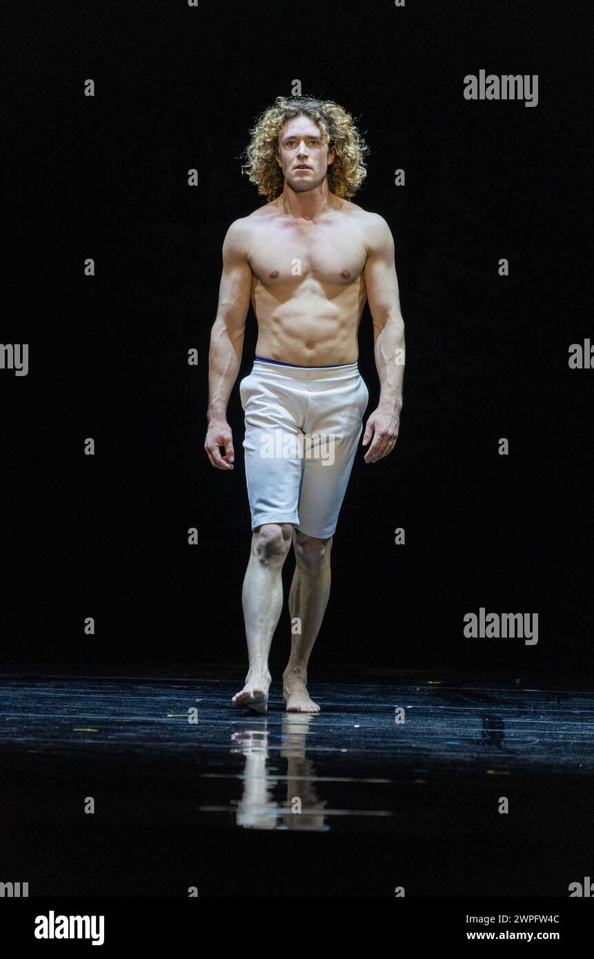 Circus boy hi-res stock photography and images - Alamy
