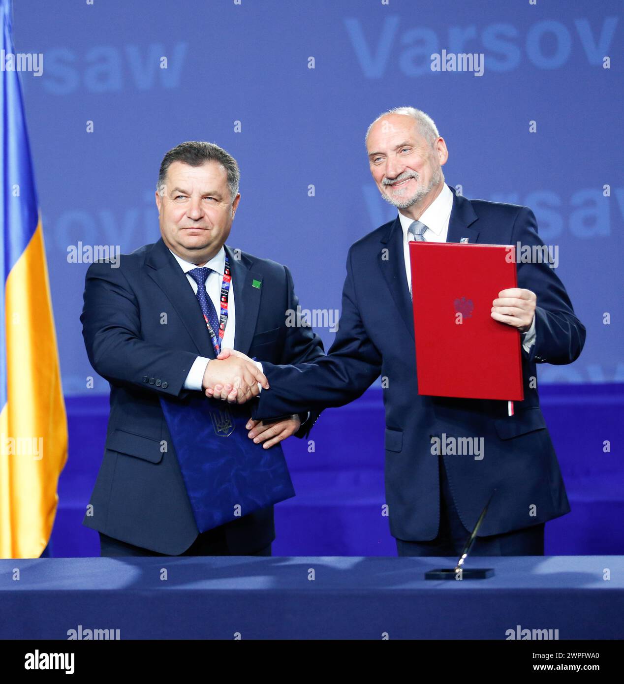 Warsaw, Poland. 1st Nov, 2015. Signing of bilateral agreement between ...