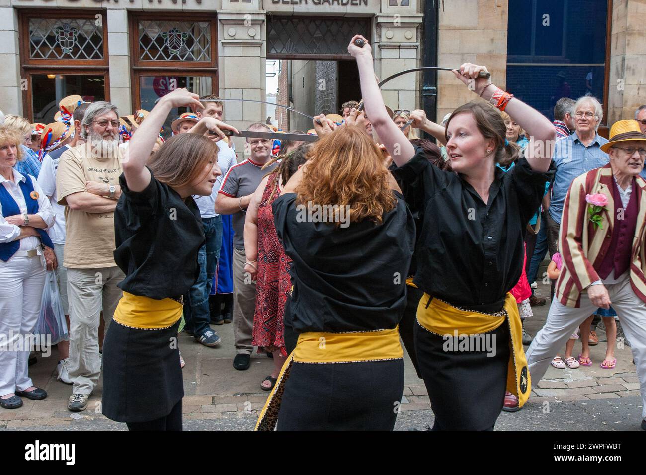 Rapper and clog hi-res stock photography and images - Alamy