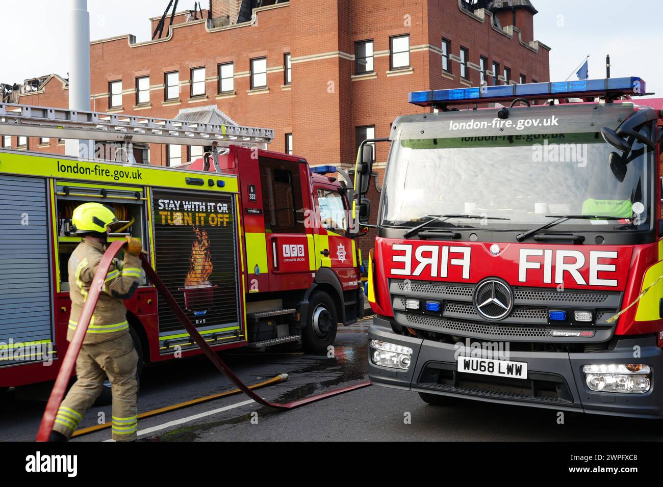 Plaistow station hi-res stock photography and images - Alamy