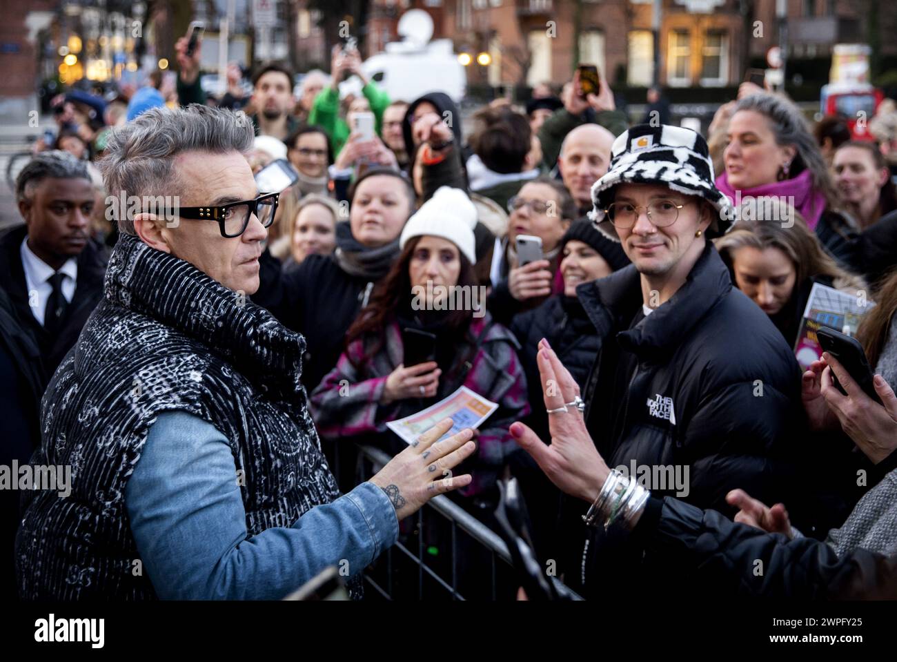 Superster hi-res stock photography and images - Alamy