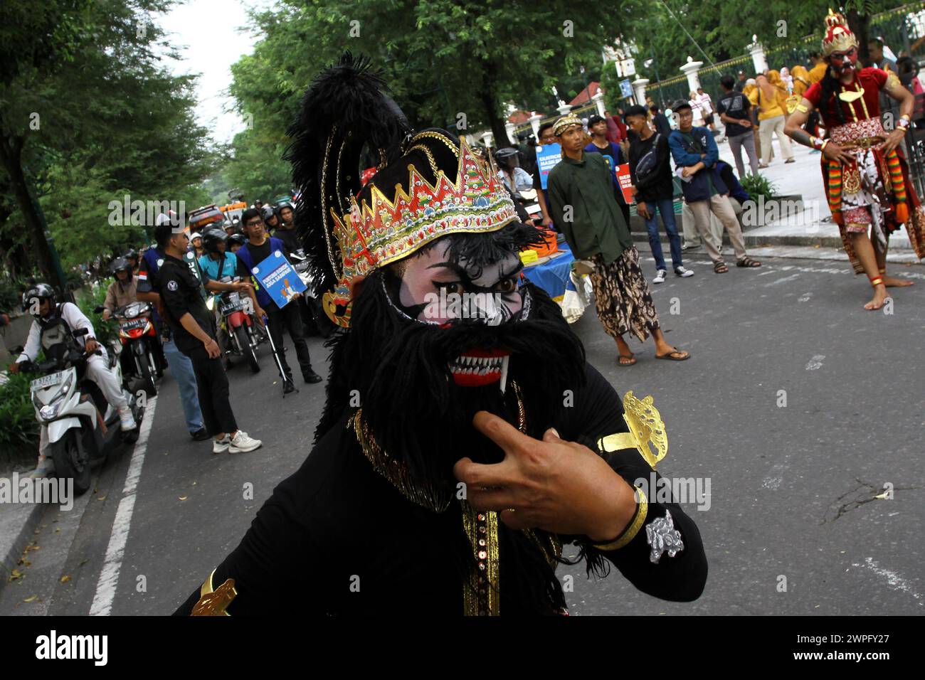 March 7, 2024, Yogyakarta, Indonesia: Performers wear Hanoman costumes ...
