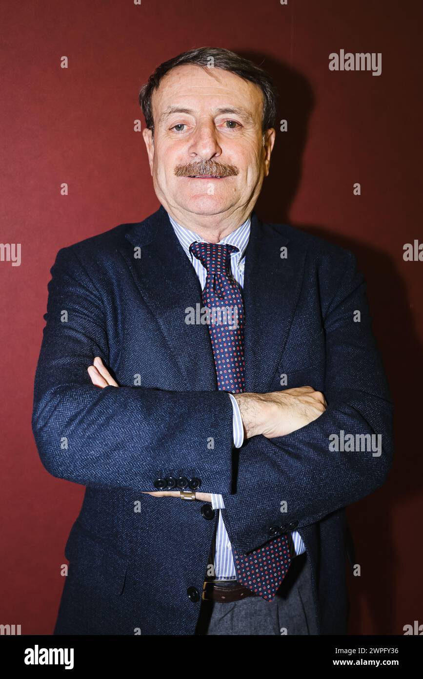 Chiara stile hi-res stock photography and images - Alamy