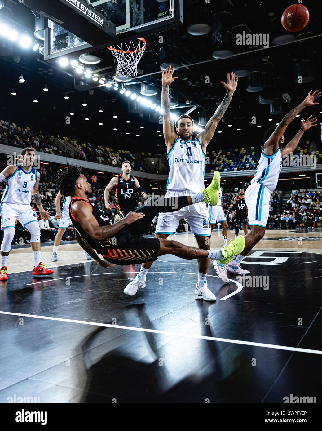 London Lions defeat Turk Telecom Ankara 100-77 to qualify for the BKT ...